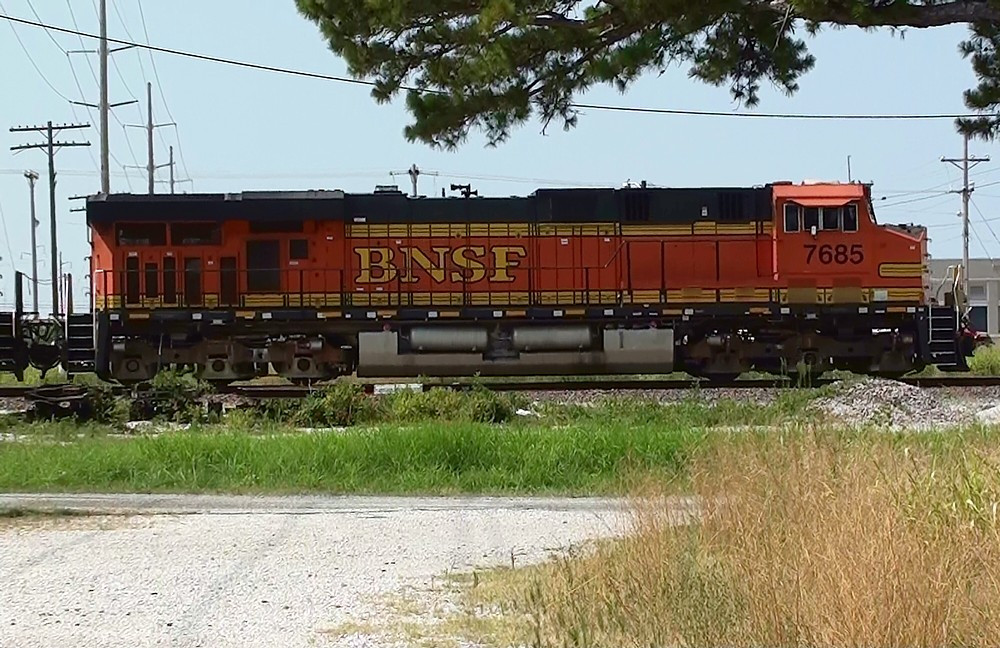 BNSF 7685